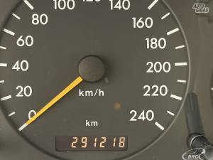 Melns Mercedes-Benz ML 270 2003 Avižieniai, ar dzinēja tilpumu 2.70 L un nobraukumu 291 tūkst. km par 2900 €, foto 27 vietnē AUTOMOTO.COM.LV