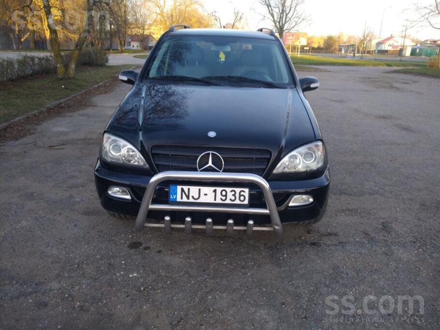 Melns Mercedes-Benz ML 270 2003 Liepāja, ar dzinēja tilpumu 2.70 L un nobraukumu 300 tūkst. km par 2500 €, foto 5 vietnē AUTOMOTO.COM.LV