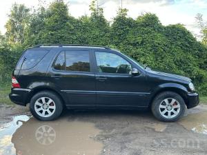 Melns Mercedes-Benz ML 270 2003 Rēzekne, ar dzinēja tilpumu 2.70 L un nobraukumu 303 tūkst. km par 2650 €, foto 3 vietnē AUTOMOTO.COM.LV