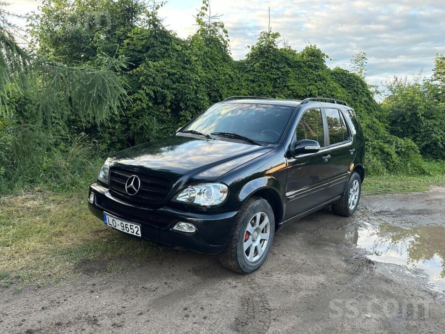 Melns Mercedes-Benz ML 270 2003 Rēzekne, ar dzinēja tilpumu 2.70 L un nobraukumu 303 tūkst. km par 2650 €, foto 5 vietnē AUTOMOTO.COM.LV