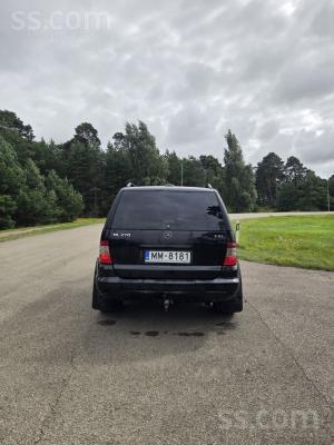 Melns Mercedes-Benz ML 270 2003 Ventspils, ar dzinēja tilpumu 2.70 L un nobraukumu 251 tūkst. km par 2500 €, foto 7 vietnē AUTOMOTO.COM.LV