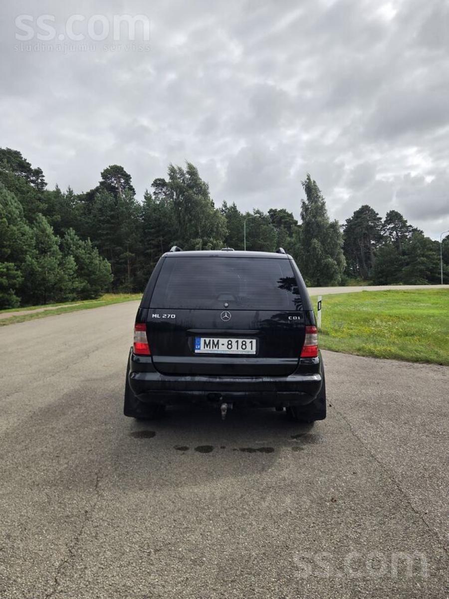 Melns Mercedes-Benz ML 270 2003 Ventspils, ar dzinēja tilpumu 2.70 L un nobraukumu 251 tūkst. km par 2500 €, foto 7 vietnē AUTOMOTO.COM.LV
