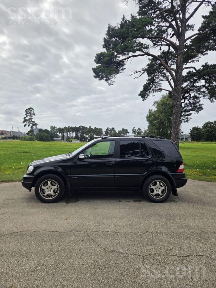 Melns Mercedes-Benz ML 270 2003 Ventspils, ar dzinēja tilpumu 2.70 L un nobraukumu 251 tūkst. km par 2500 €, foto 10 vietnē AUTOMOTO.COM.LV
