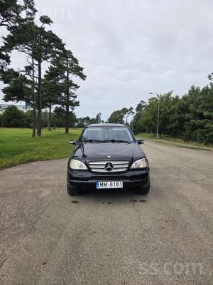 Melns Mercedes-Benz ML 270 2003 Ventspils, ar dzinēja tilpumu 2.70 L un nobraukumu 251 tūkst. km par 2500 €, foto 12 vietnē AUTOMOTO.COM.LV