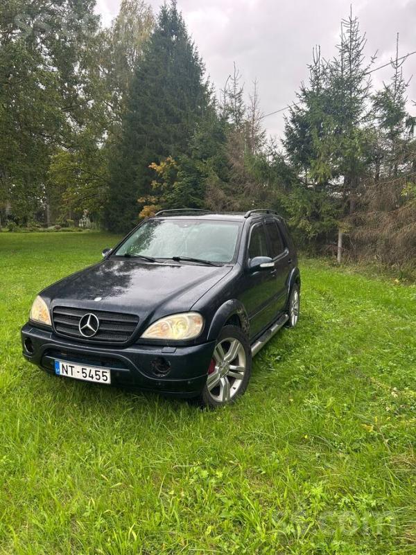 Melns Mercedes-Benz ML 270 2003 Jelgava, ar dzinēja tilpumu 2.70 L un nobraukumu 402 tūkst. km par 3500 €, foto 9 vietnē AUTOMOTO.COM.LV