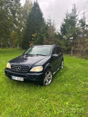 Melns Mercedes-Benz ML 270 2003 Jelgava, ar dzinēja tilpumu 2.70 L un nobraukumu 402 tūkst. km par 3500 €, foto 9 vietnē AUTOMOTO.COM.LV