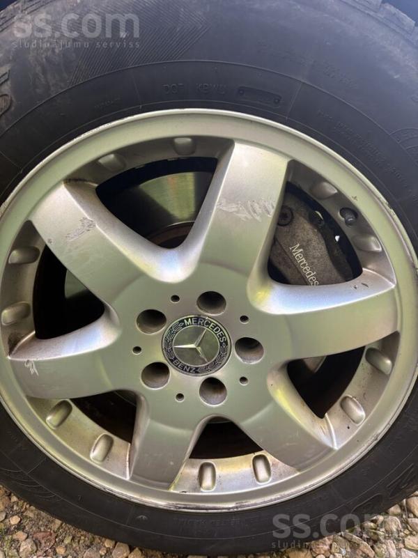 Melns Mercedes-Benz ML 270 2003 Rīga, ar dzinēja tilpumu 2.70 L un nobraukumu 340 tūkst. km par 2050 €, foto 6 vietnē AUTOMOTO.COM.LV