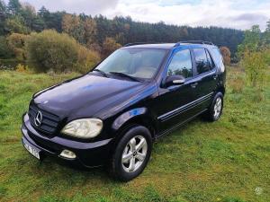 Melns Mercedes-Benz ML 270 2003 Viļņa, ar dzinēja tilpumu 2.69 L un nobraukumu 296 tūkst. km par 2999 €, foto 9 vietnē AUTOMOTO.COM.LV