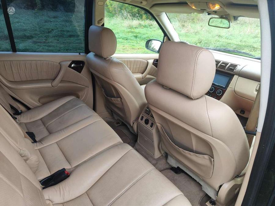 Melns Mercedes-Benz ML 270 2003 Viļņa, ar dzinēja tilpumu 2.69 L un nobraukumu 296 tūkst. km par 2999 €, foto 12 vietnē AUTOMOTO.COM.LV