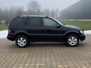 Melns Mercedes-Benz ML 270 2004 Rīga, ar dzinēja tilpumu 2.70 L un nobraukumu 0 tūkst. km par 8500 €, foto 8 vietnē AUTOMOTO.COM.LV