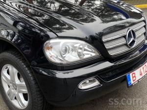Melns Mercedes-Benz ML 270 2004 Rīga, ar dzinēja tilpumu 2.70 L un nobraukumu 0 tūkst. km par 8500 €, foto 23 vietnē AUTOMOTO.COM.LV