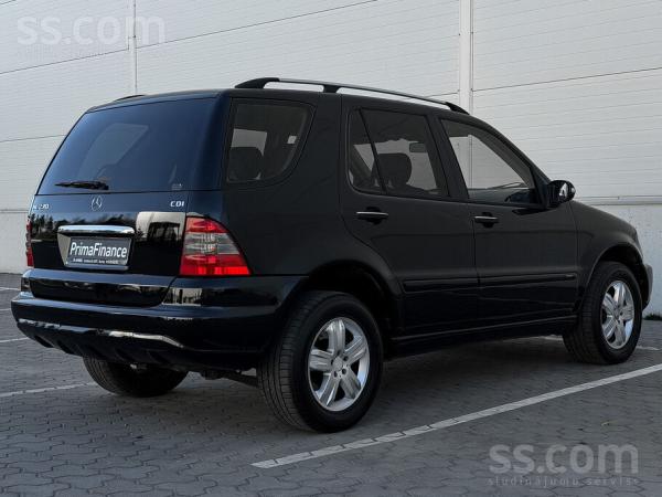 Black Mercedes-Benz ML 270 2004 in Riga, with an engine capacity of 2.70 L and mileage of 0 thousand km for 8500 €, photo 2 on AUTOMOTO.COM.LV