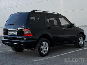 Черный Мерседес МЛ 270 2004 в Рига, объемом двигателя 2.70 л и пробегом 0 тыс. км за 8500 €, фото 3 на AUTOMOTO.COM.LV