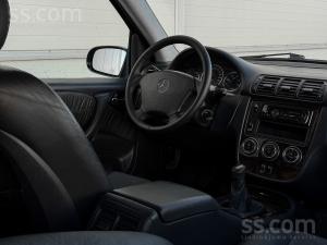 Черный Мерседес МЛ 270 2004 в Рига, объемом двигателя 2.70 л и пробегом 0 тыс. км за 8500 €, фото 24 на AUTOMOTO.COM.LV