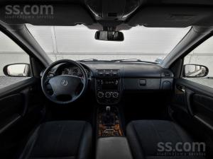 Черный Мерседес МЛ 270 2004 в Рига, объемом двигателя 2.70 л и пробегом 0 тыс. км за 8500 €, фото 26 на AUTOMOTO.COM.LV