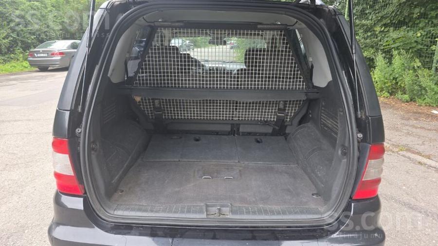 Melns Mercedes-Benz ML 270 2004 Rīga, ar dzinēja tilpumu 2.70 L un nobraukumu 292 tūkst. km par 2800 €, foto 7 vietnē AUTOMOTO.COM.LV