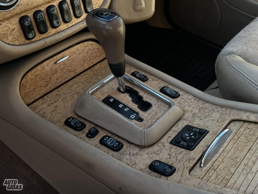 Melns Mercedes-Benz ML 270 2005 Klaipėda, ar dzinēja tilpumu 2.70 L un nobraukumu 451 tūkst. km par 2250 €, foto 8 vietnē AUTOMOTO.COM.LV