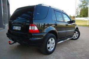 Melns Mercedes-Benz ML 270 2005 Jēkabpils, ar dzinēja tilpumu 2.70 L un nobraukumu 303 tūkst. km par 4700 €, foto 3 vietnē AUTOMOTO.COM.LV