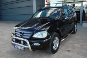 Melns Mercedes-Benz ML 270 2005 Jēkabpils, ar dzinēja tilpumu 2.70 L un nobraukumu 303 tūkst. km par 4700 €, foto 4 vietnē AUTOMOTO.COM.LV