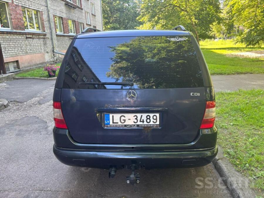 Zils Mercedes-Benz ML 270 2000 Rīga, ar dzinēja tilpumu 2.70 L un nobraukumu 383 tūkst. km par 2500 €, foto 6 vietnē AUTOMOTO.COM.LV