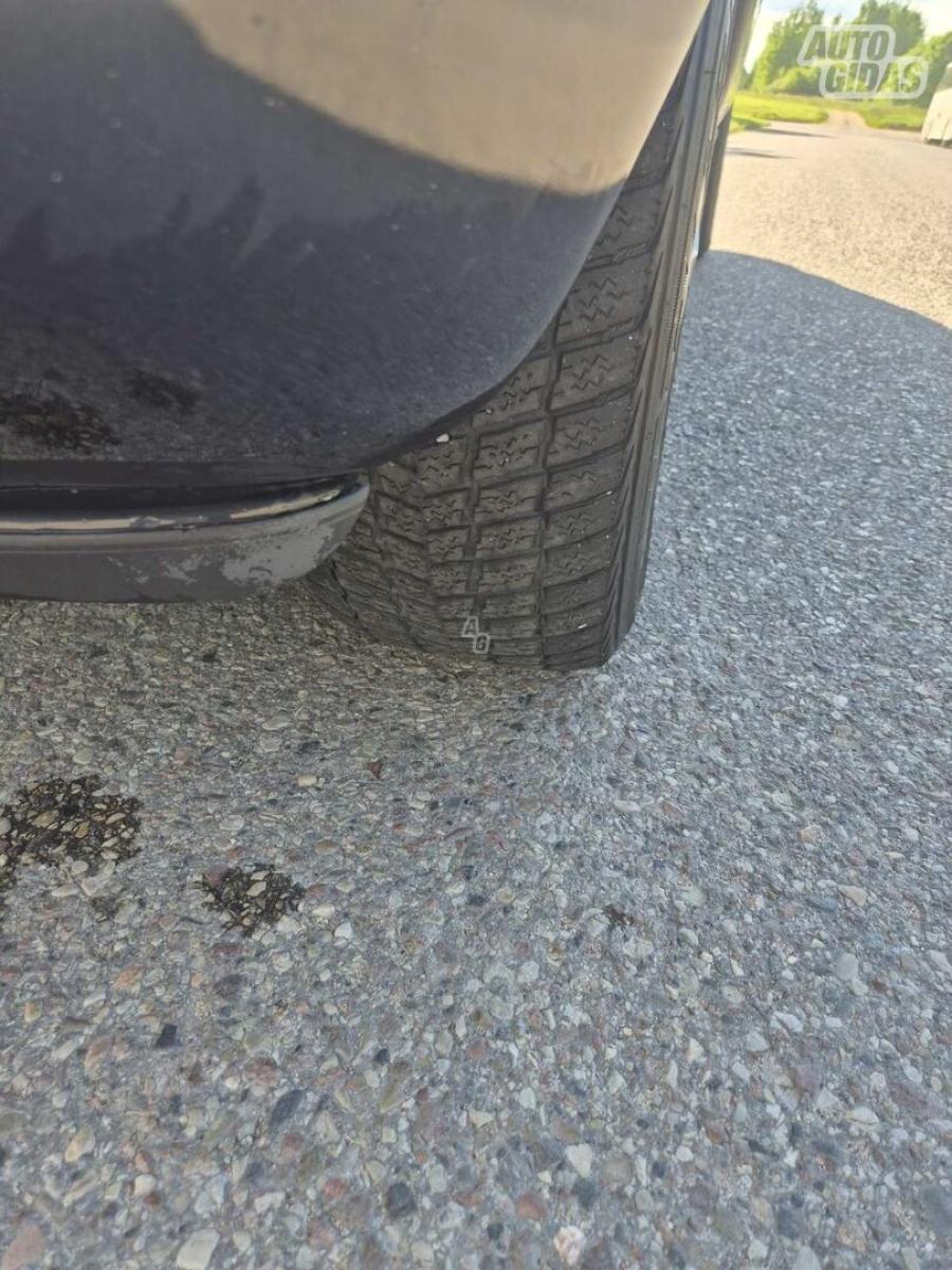 Zils Mercedes-Benz ML 270 2001 Viļņa, ar dzinēja tilpumu 2.70 L un nobraukumu 350 tūkst. km par 2100 €, foto 11 vietnē AUTOMOTO.COM.LV
