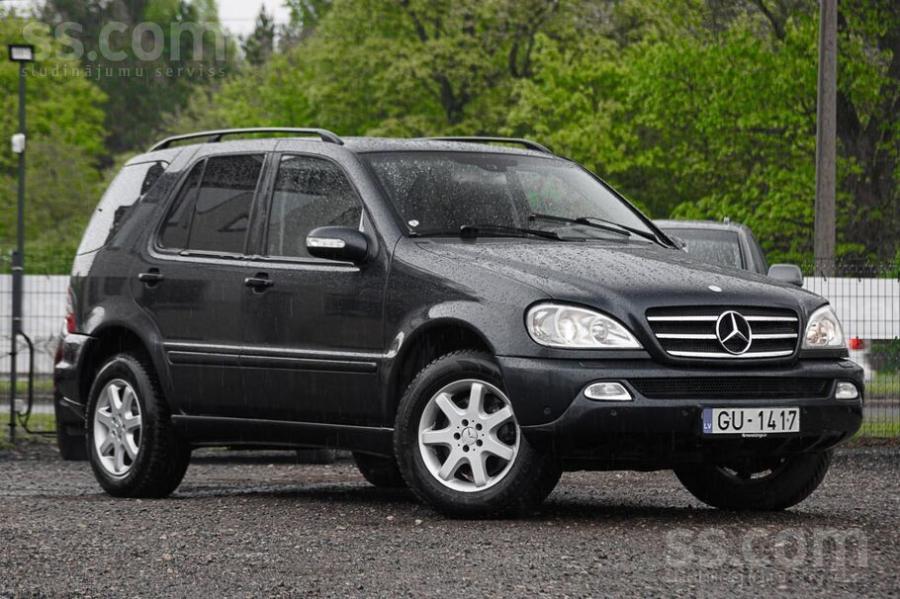 Zils Mercedes-Benz ML 270 2002 Rīga, ar dzinēja tilpumu 2.70 L un nobraukumu 273 tūkst. km par 2000 €, foto 2 vietnē AUTOMOTO.COM.LV