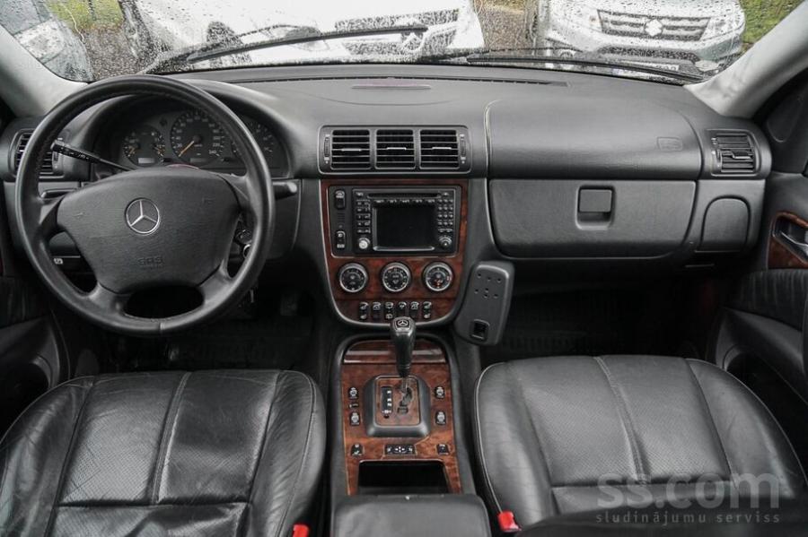 Zils Mercedes-Benz ML 270 2002 Rīga, ar dzinēja tilpumu 2.70 L un nobraukumu 273 tūkst. km par 2000 €, foto 9 vietnē AUTOMOTO.COM.LV