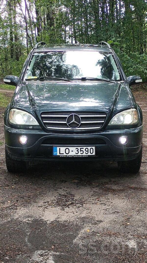 Zils Mercedes-Benz ML 270 2002 Rīga, ar dzinēja tilpumu 2.70 L un nobraukumu 411 tūkst. km par 5000 €, foto 1 vietnē AUTOMOTO.COM.LV