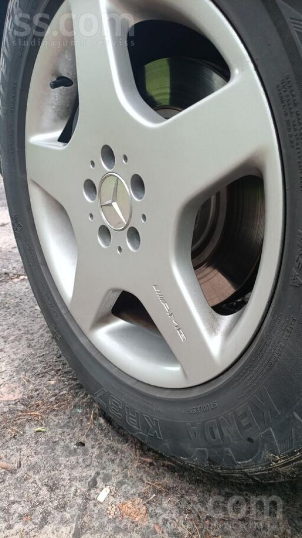 Zils Mercedes-Benz ML 270 2002 Rīga, ar dzinēja tilpumu 2.70 L un nobraukumu 411 tūkst. km par 5000 €, foto 4 vietnē AUTOMOTO.COM.LV