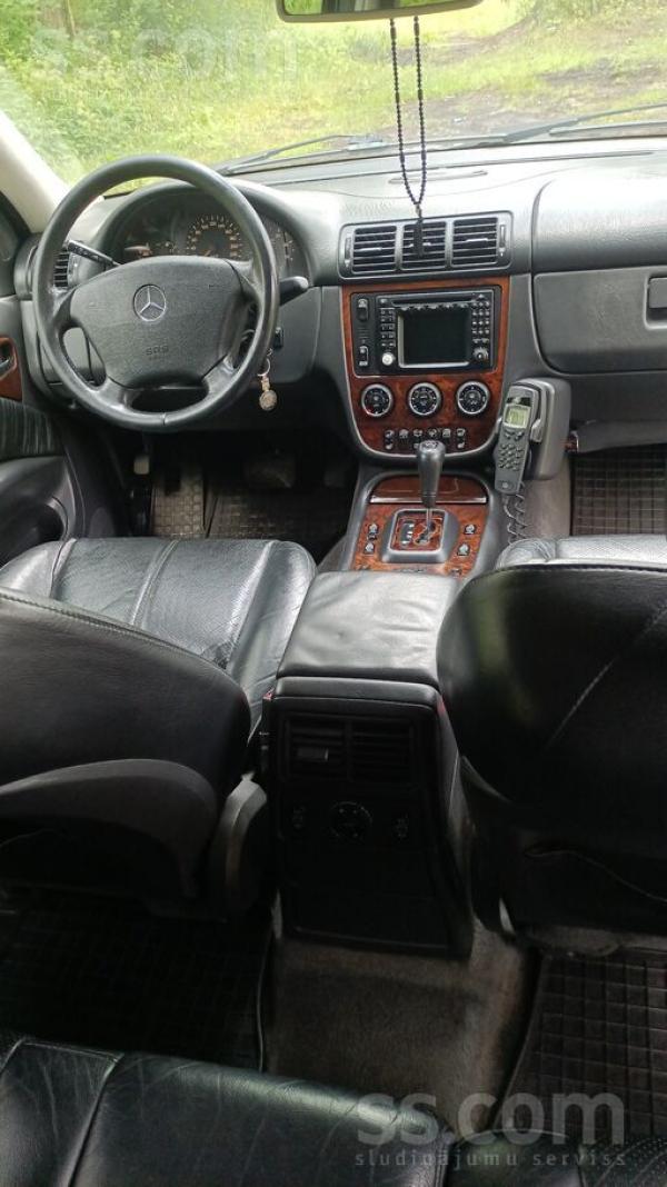 Zils Mercedes-Benz ML 270 2002 Rīga, ar dzinēja tilpumu 2.70 L un nobraukumu 411 tūkst. km par 5000 €, foto 9 vietnē AUTOMOTO.COM.LV