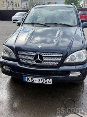 Zils Mercedes-Benz ML 270 2002 Daugavpils, ar dzinēja tilpumu 2.70 L un nobraukumu 342 tūkst. km par 3000 €, foto  vietnē AUTOMOTO.COM.LV