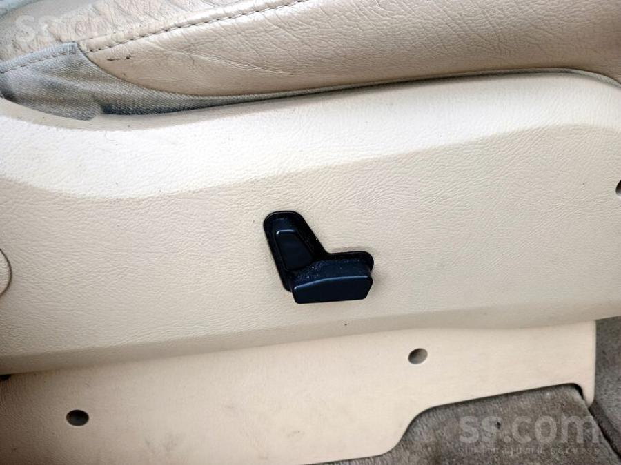 Zils Mercedes-Benz ML 270 2002 Rīga, ar dzinēja tilpumu 2.70 L un nobraukumu 0 tūkst. km par 2290 €, foto 14 vietnē AUTOMOTO.COM.LV