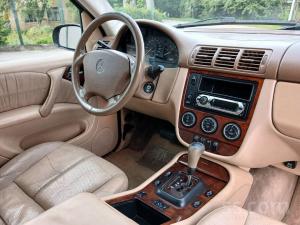 Zils Mercedes-Benz ML 270 2002 Rīga, ar dzinēja tilpumu 2.70 L un nobraukumu 0 tūkst. km par 2290 €, foto 16 vietnē AUTOMOTO.COM.LV