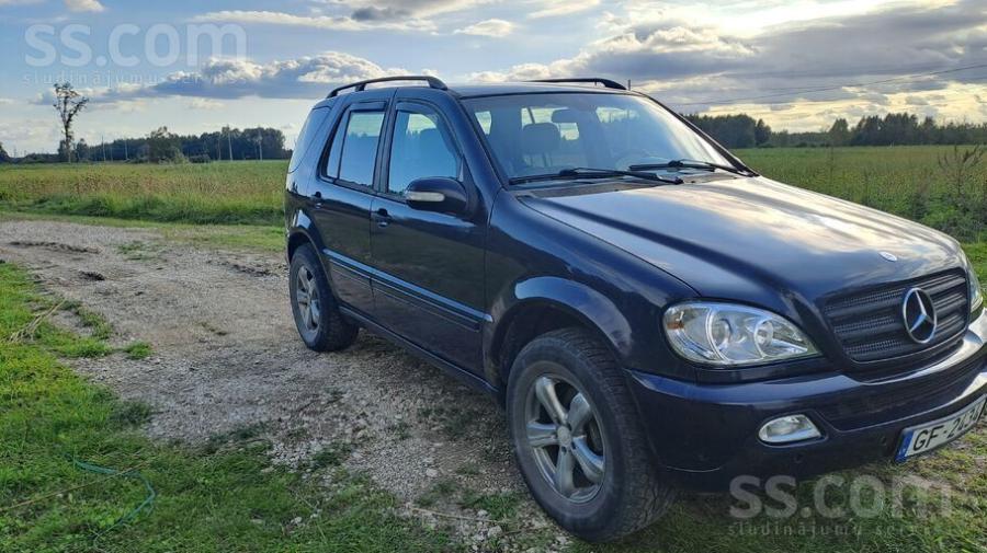 Zils Mercedes-Benz ML 270 2002 Aizkraukle, ar dzinēja tilpumu 2.70 L un nobraukumu 303 tūkst. km par 2500 €, foto 4 vietnē AUTOMOTO.COM.LV