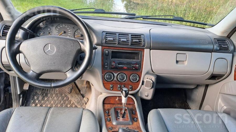 Zils Mercedes-Benz ML 270 2002 Aizkraukle, ar dzinēja tilpumu 2.70 L un nobraukumu 303 tūkst. km par 2500 €, foto 10 vietnē AUTOMOTO.COM.LV