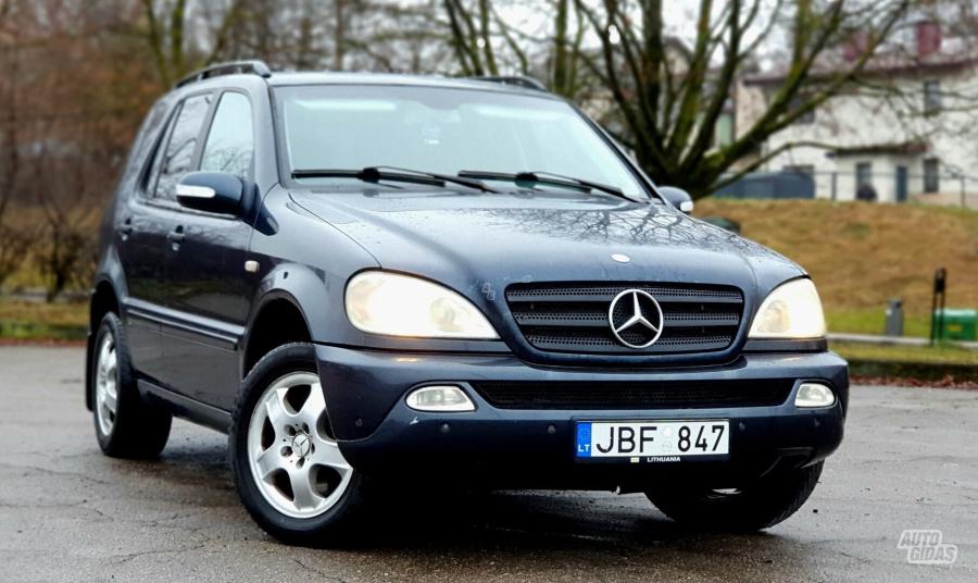 Blue Mercedes-Benz ML 270 2003 in Vilnius, with an engine capacity of 2.70 L and mileage of 400 thousand km for 1950 €, photo 1 on AUTOMOTO.COM.LV
