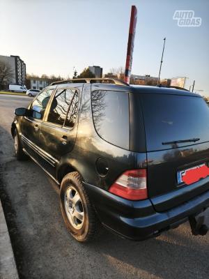 Blue Mercedes-Benz ML 270 2003 in Kaunas, with an engine capacity of 2.70 L and mileage of 400 thousand km for 2500 €, photo  on AUTOMOTO.COM.LV