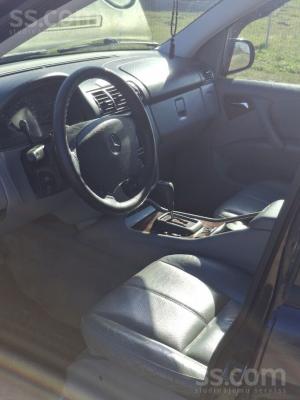 Zils Mercedes-Benz ML 270 2003 Jēkabpils, ar dzinēja tilpumu 2.70 L un nobraukumu 261 tūkst. km par 3450 €, foto 5 vietnē AUTOMOTO.COM.LV