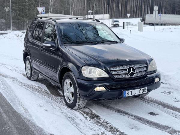 Blue Mercedes-Benz ML 270 2004 in Vilnius, with an engine capacity of 2.69 L and mileage of 350 thousand km for 2700 €, photo 1 on AUTOMOTO.COM.LV