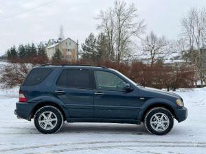 Blue Mercedes-Benz ML 270 2004 in Vilnius, with an engine capacity of 2.70 L and mileage of 299 thousand km for 3500 €, photo 7 on AUTOMOTO.COM.LV