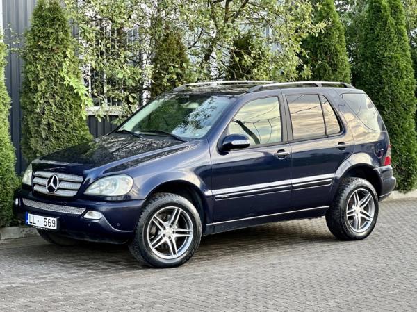 Blue Mercedes-Benz ML 270 2004 in Riga, with an engine capacity of 2.70 L and mileage of 261 thousand km for 4200 €, photo 1 on AUTOMOTO.COM.LV