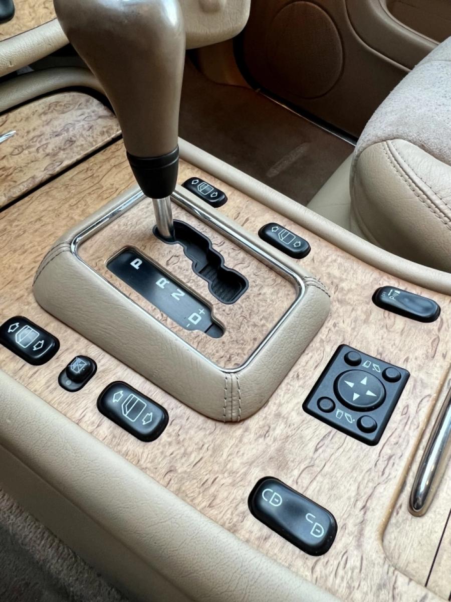 Zils Mercedes-Benz ML 270 2004 Rīga, ar dzinēja tilpumu 2.70 L un nobraukumu 261 tūkst. km par 4200 €, foto 17 vietnē AUTOMOTO.COM.LV