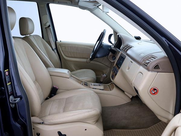 Zils Mercedes-Benz ML 270 2004 Tallina, ar dzinēja tilpumu 2.70 L un nobraukumu 306 tūkst. km par 2799 €, foto 6 vietnē AUTOMOTO.COM.LV