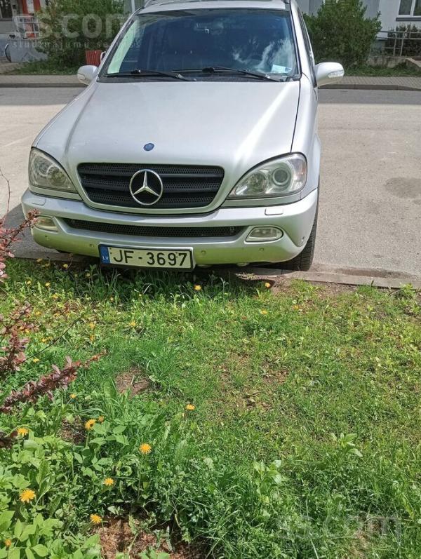 Мерседес МЛ 270 2002 в Рига, объемом двигателя 2.70 л и пробегом 337 тыс. км за 3500 €, фото 1 на AUTOMOTO.COM.LV