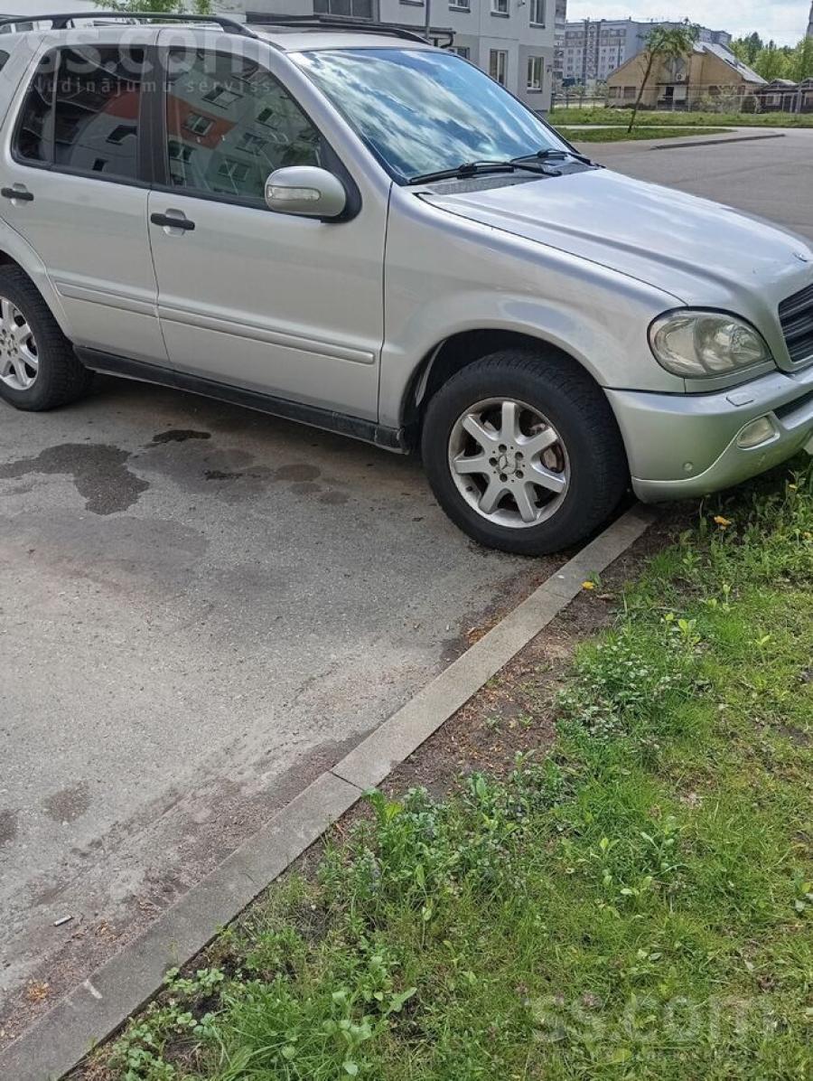 Mercedes-Benz ML 270 2002 Rīga, ar dzinēja tilpumu 2.70 L un nobraukumu 337 tūkst. km par 3500 €, foto 3 vietnē AUTOMOTO.COM.LV