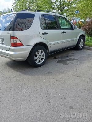 Mercedes-Benz ML 270 2002 Rīga, ar dzinēja tilpumu 2.70 L un nobraukumu 337 tūkst. km par 3500 €, foto 4 vietnē AUTOMOTO.COM.LV