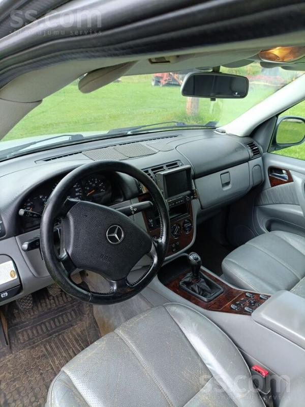 Mercedes-Benz ML 270 2000 in Balvi, with an engine capacity of 2.70 L and mileage of 296 thousand km for 2600 €, photo 3 on AUTOMOTO.COM.LV