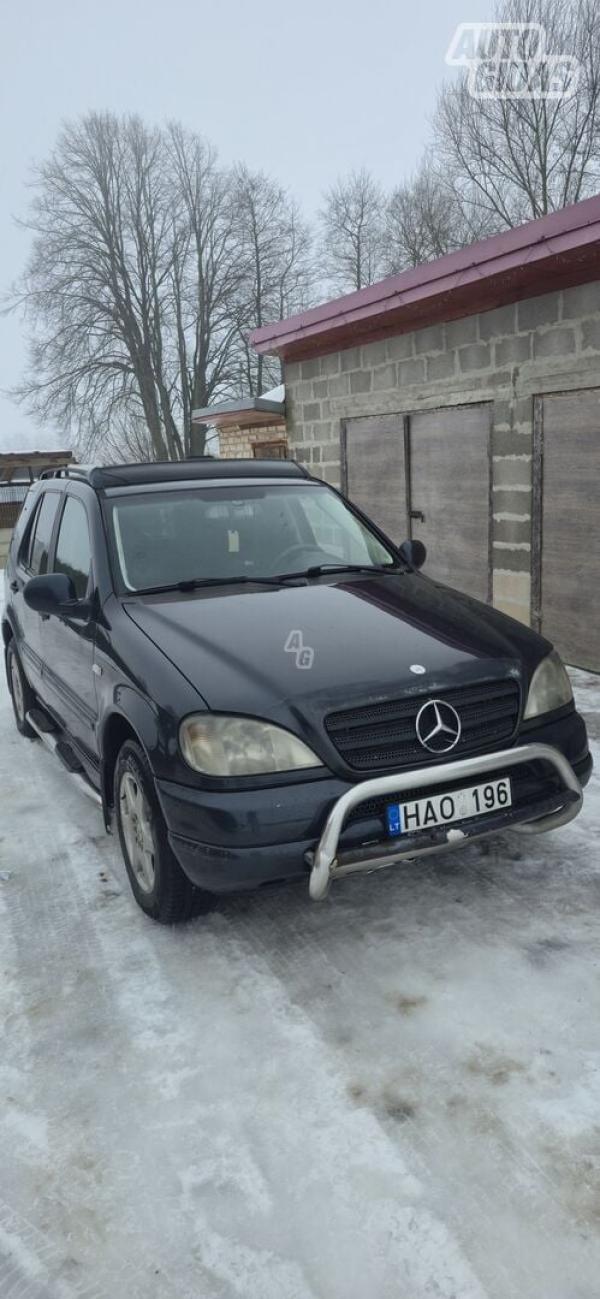 Mercedes-Benz ML 270 2000 Alīta, ar dzinēja tilpumu 2.70 L un nobraukumu 380 tūkst. km par 3200 €, foto 3 vietnē AUTOMOTO.COM.LV