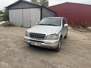 Mercedes-Benz ML 270 2000 Viļņa, ar dzinēja tilpumu 2.70 L un nobraukumu 420 tūkst. km par 1850 €, foto  vietnē AUTOMOTO.COM.LV