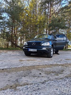 Mercedes-Benz ML 270 2001 in Liepaja, with an engine capacity of 2.70 L and mileage of 332 thousand km for 2400 €, photo 1 on AUTOMOTO.COM.LV